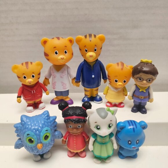 Toys | Daniel Tigers Neighborhood Friends Family Dad Mom Tiger Pandy ...
